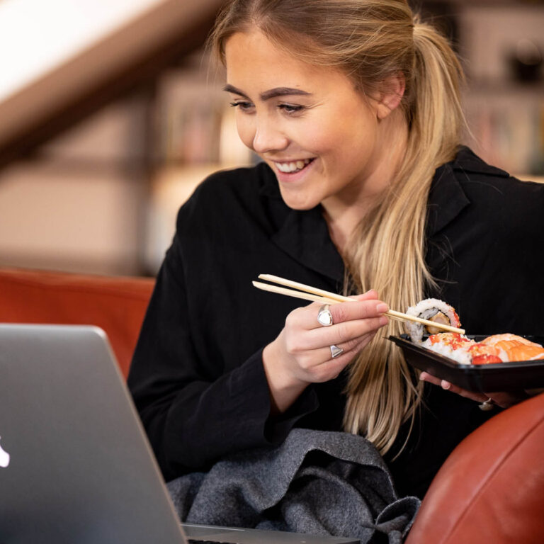 Fly chicken - frityrstekt kylling i Bergen sentrum - Galleriet